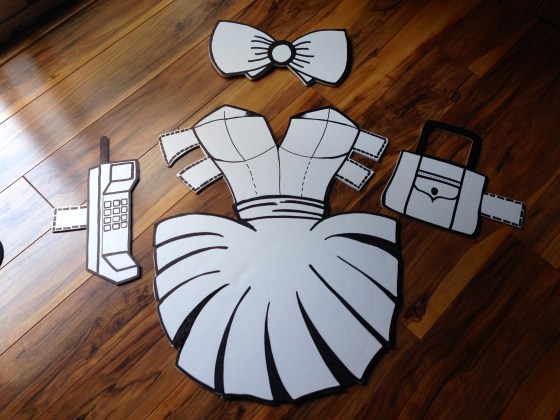 DIY: PAPER DOLL COSTUME